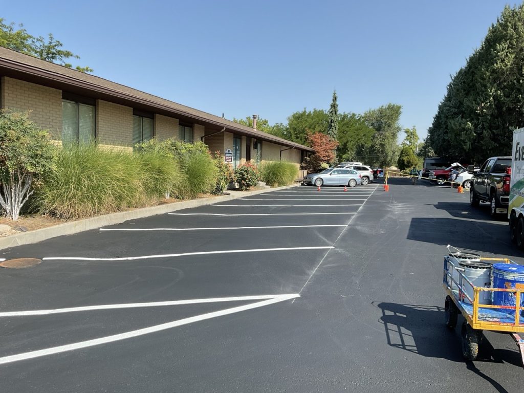 5 Signs Your St. Louis Parking Lot Needs Sealcoating - EverLine Coatings